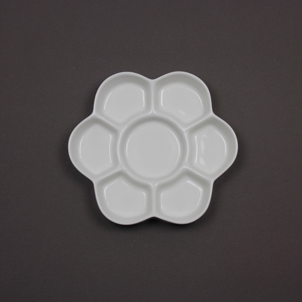 Porcelain Daisy Palette – Stuart R. Stevenson